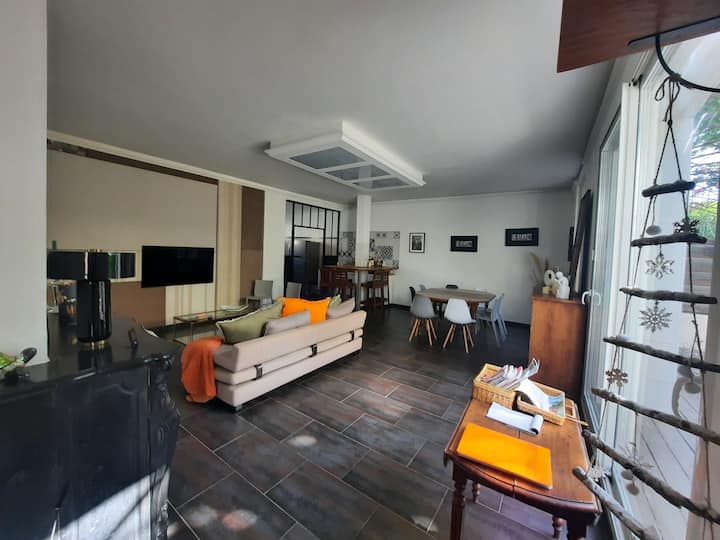 Maison Vini Cooperi, 8p, 4 Ch - Gruissan
