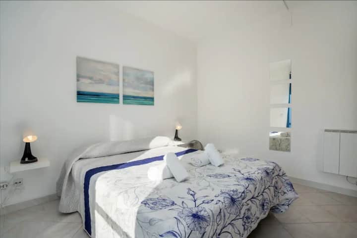 Merkya Room ¶ Best Location To Relax @Gambelas - Faro
