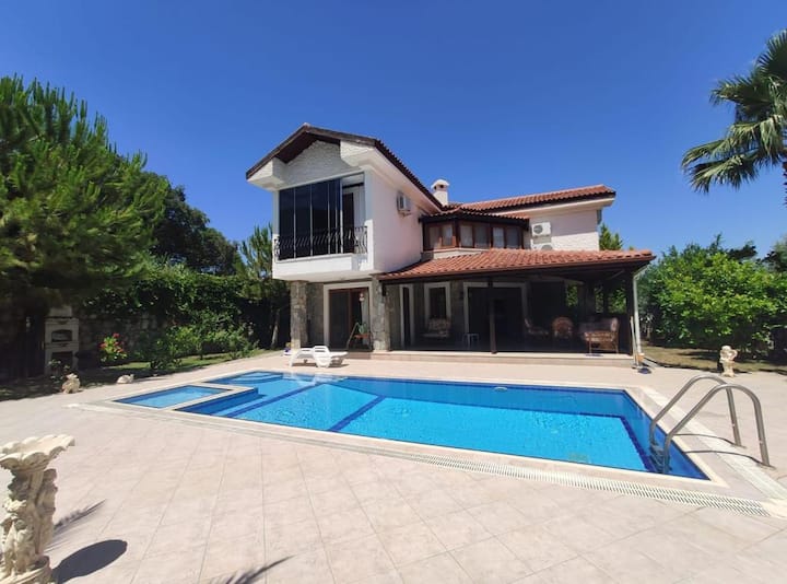 Villa Savıch - Hisarönü