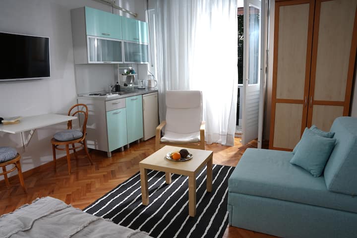 Moma Apartman - Serbia