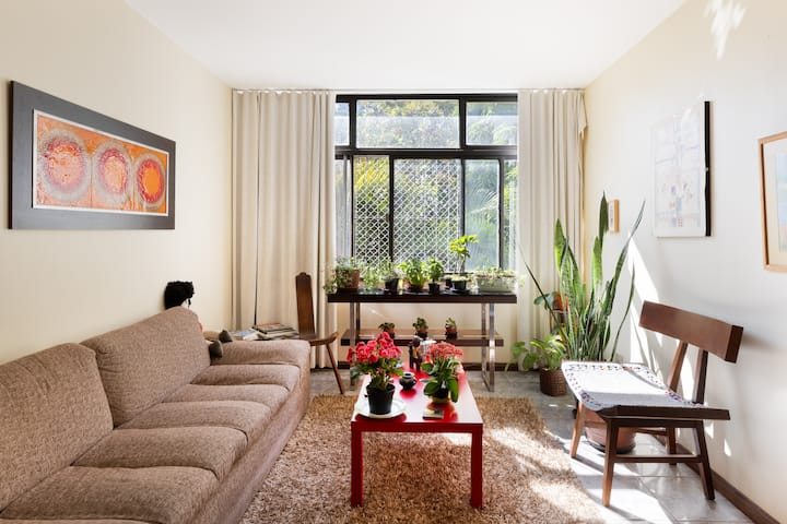 Double Bed In Asa Norte Near Marmosets. - Sobradinho