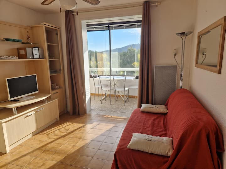 Charmant Appartement Vue Collines Avec Accès Mer - Sanary-sur-Mer