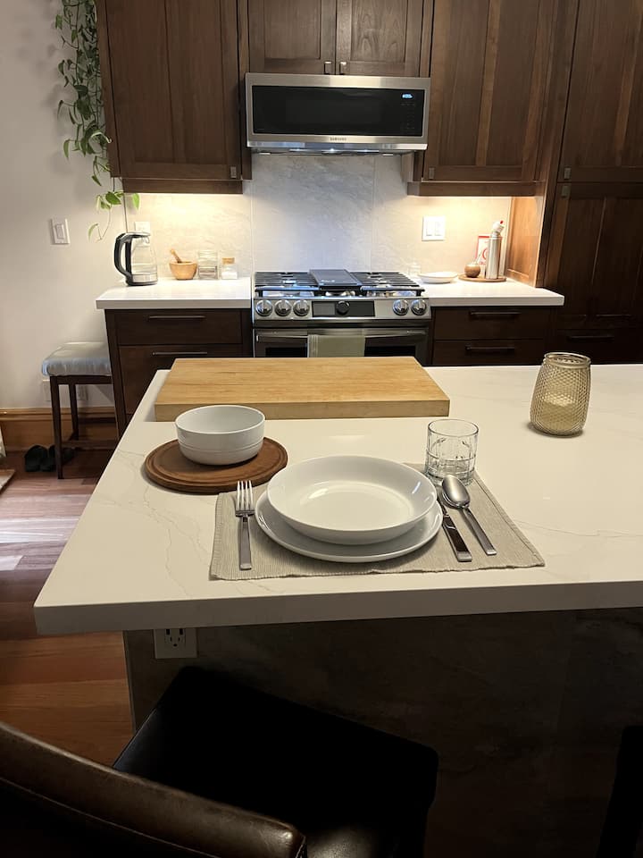 Downtown Toronto Queen West Room - Toronto