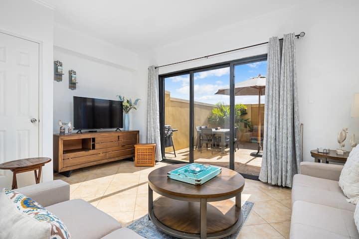 Townhome @ Goldcoast ~ Gym ~ Pools ~ 24/7 Security - Aruba