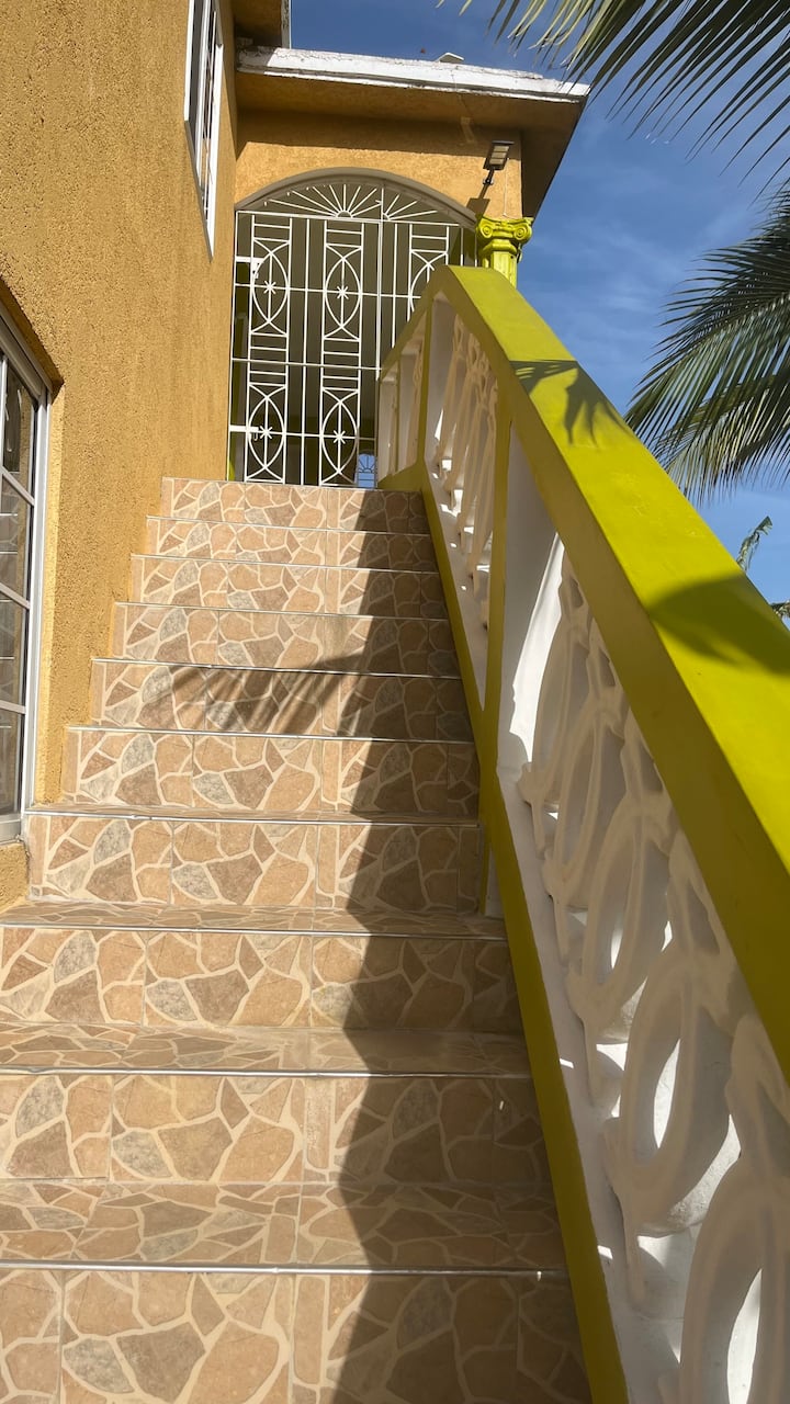 Ideal Vacation 1 Bedroom Upstairs - Ocho Ríos