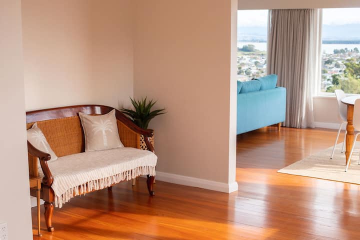 Belle's Beach House - Marlborough District