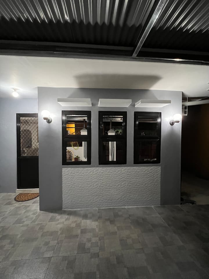 Jbl’s House - Malolos