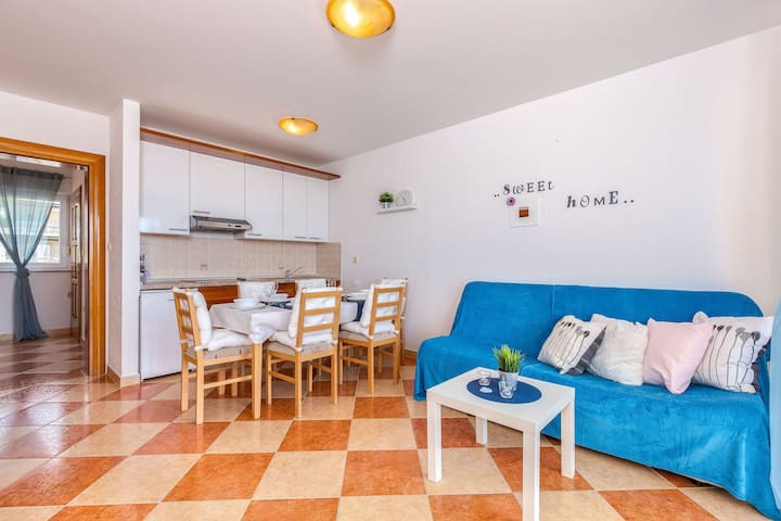 Apartman S Bazenom I Jacuzziem - Crikvenica