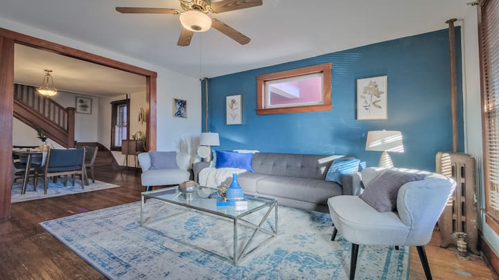 Downtown Charm: Pets Welcome - Frederick, MD