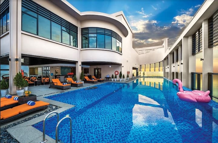 Căn Hộ Luxury Suites Tầng 26 Hướng Biển Và Núi - Vietnam