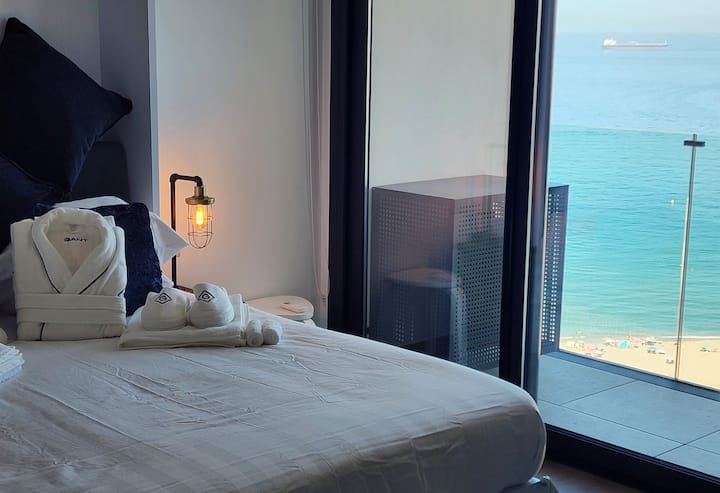 Sea-view Luxury Studio In Gib - Gibraltar