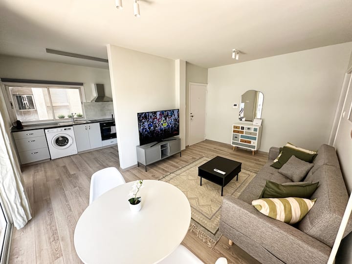 Seaside Gem-1br City Center - 리마솔