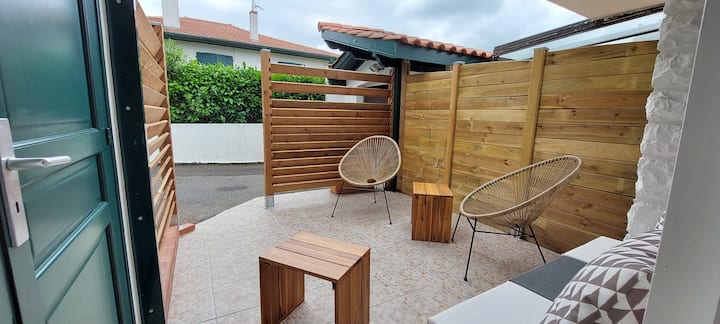 T3 En Rdc, Rénové Avec Terrasse. - Saint-Jean-de-Luz