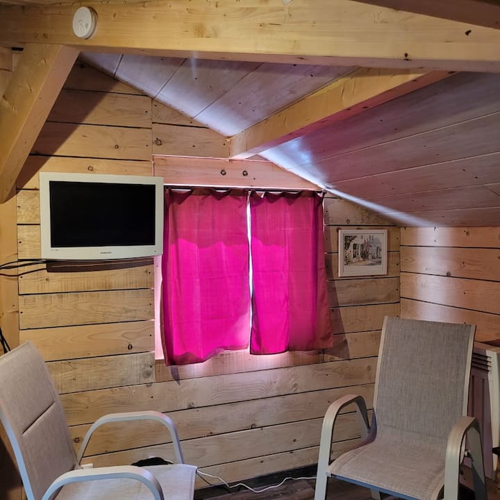 Studio  Aménagé, Indépendant - Lusse