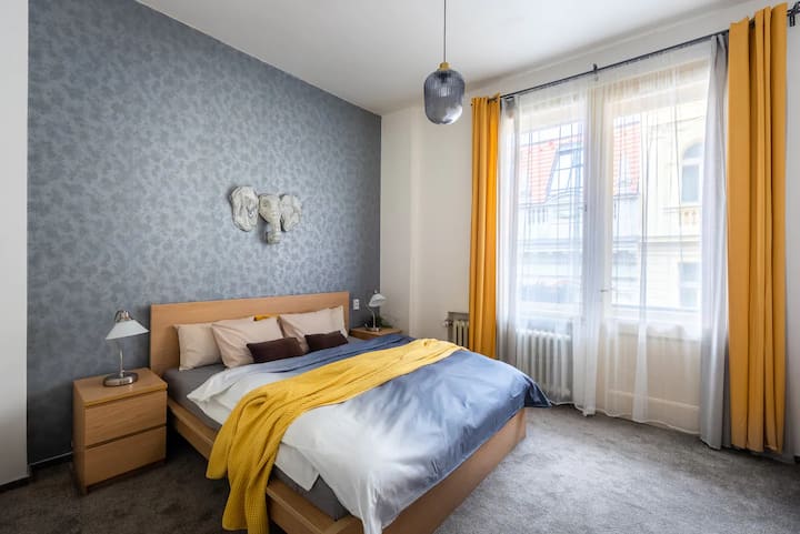 Beautiful Flat In City Center With Balcony - Prague