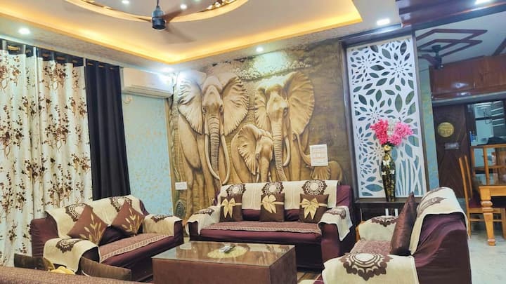 Luxurious 3 Bhk Flat In Vaishali Ghaziabad (Ncr) - Ghaziabad