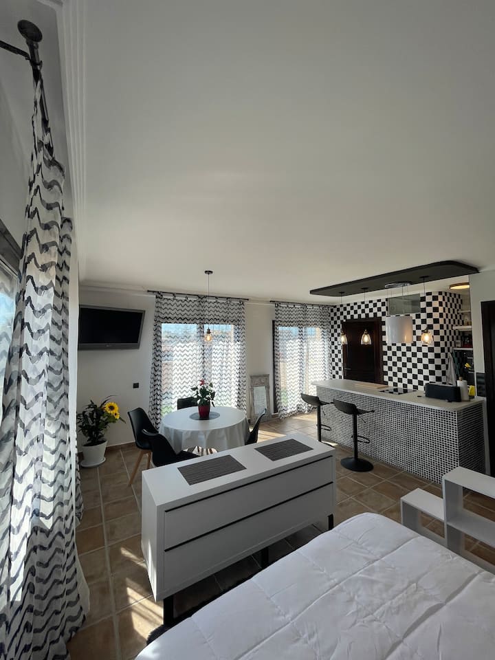 Loftcaljoan - Costa Dorada, España
