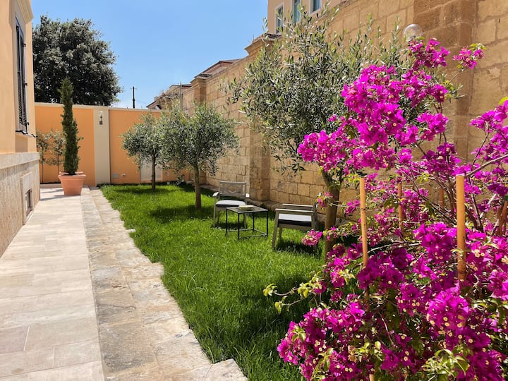 Palazzo Pitagora-suite Le Querce, Natura In Centro - Tarente