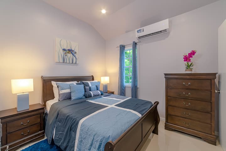 Mango Delight (Mercy's Place) - Antigua and Barbuda