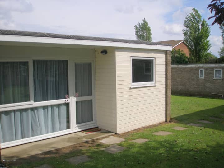 Lovely Chalet 36 Bermuda Park Site, Hemsby - Hemsby
