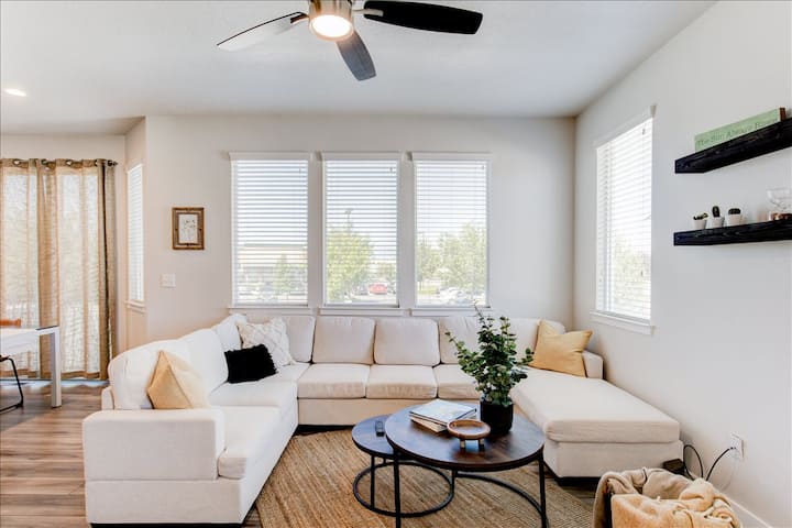 30+ Stay Welcome! Pet Friendly! Garage! Sweet Af! - Lehi, UT