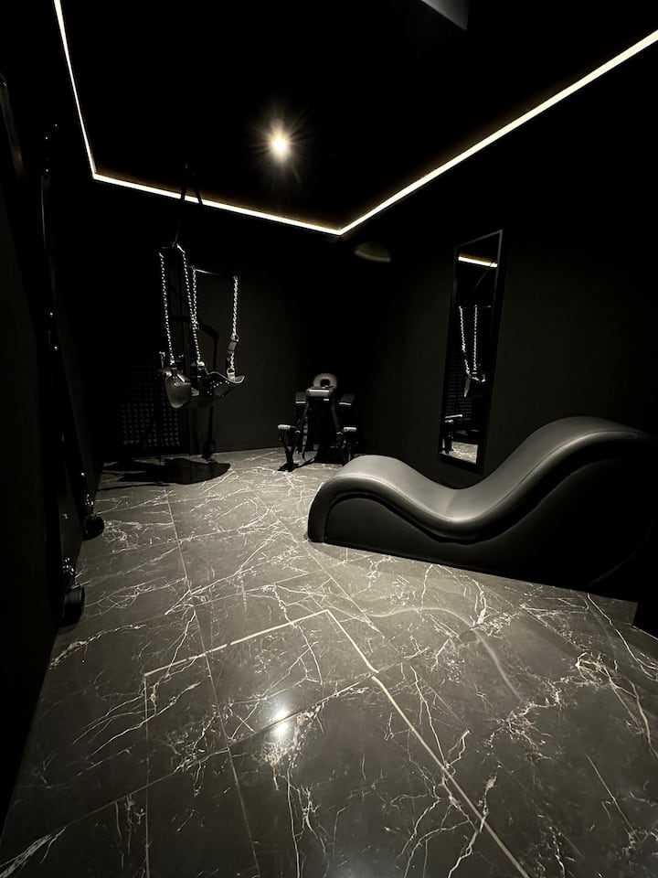 Bdsm Tantra Love Room & Spa - Istres