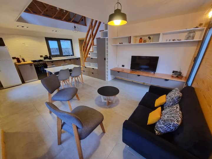 Casita A Pocas Cuadras Del Centro. - Villa La Angostura