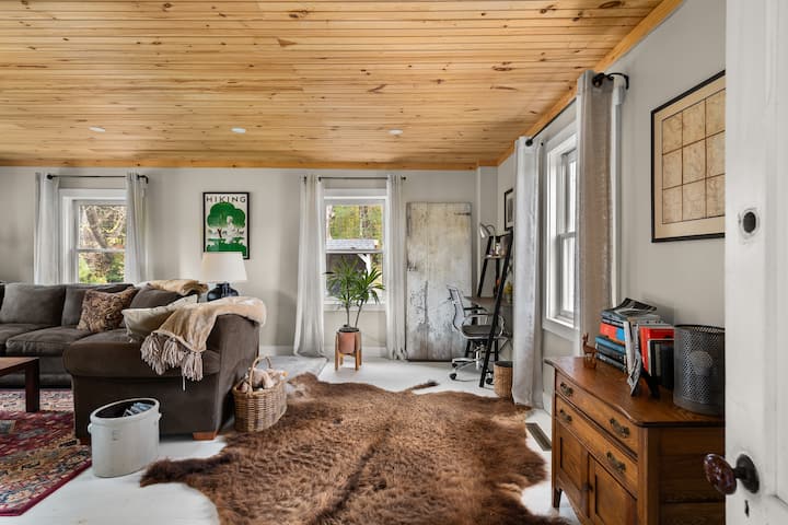 Freeland Brook Farm - Stunning Berkshires View - Granville State Forest, Granville