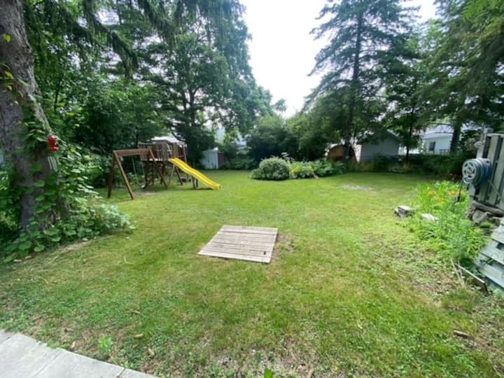 Dundas Street Home - Greater Napanee