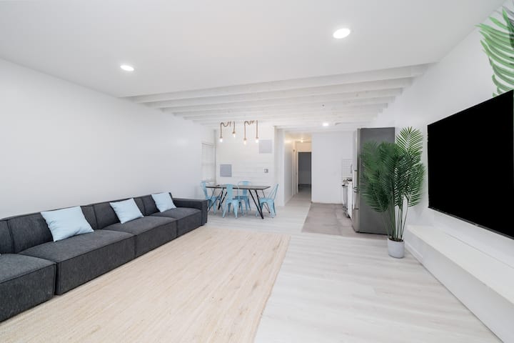 "Modern Oceanview Retreat In West End" - Long Beach, NY