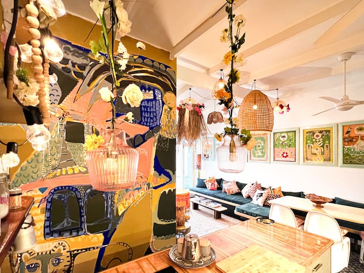 The Artists' Tango - Port Douglas