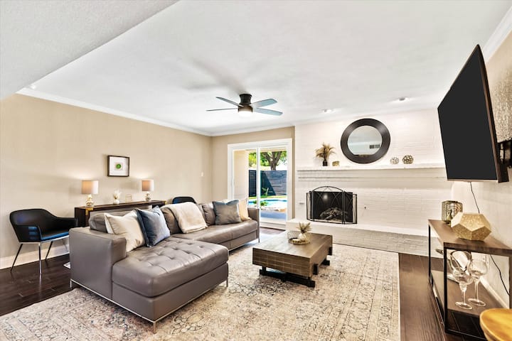 Villa On Versailles - Richardson, TX