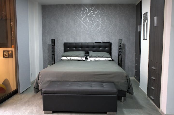 Moderna Suite Ubicación Céntrica - Quito