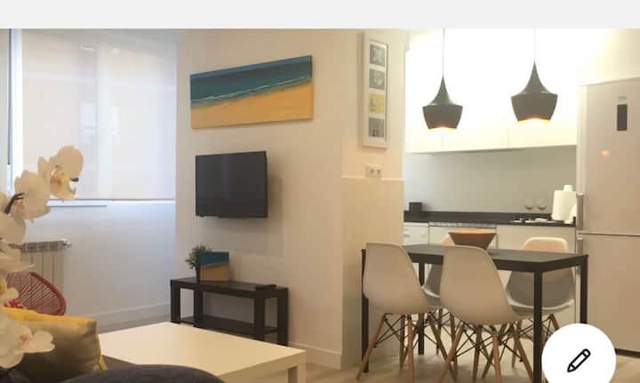 Lovely Bright Appartment At Sardinero Beach - Santander