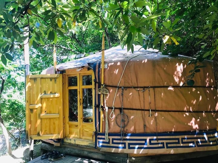 Yurta En El Corazón Del Bosque - Cortes de la Frontera