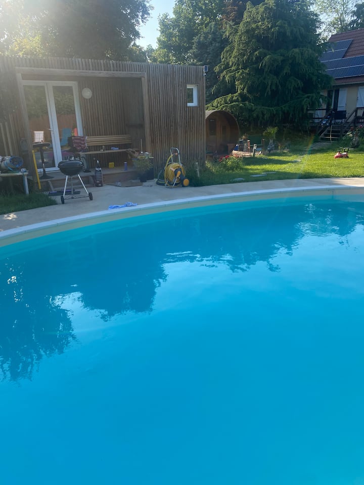 Chalet Avec Piscine - Châteaudun
