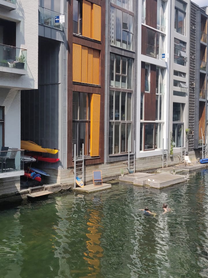 Hyggeligt Kanalhus Ved Vandet - Copenhagen