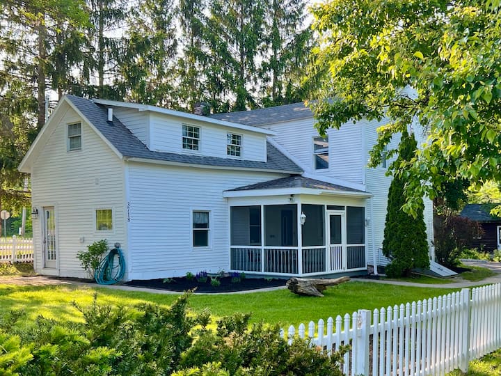 The Cottage At Valcour - Plattsburgh, NY
