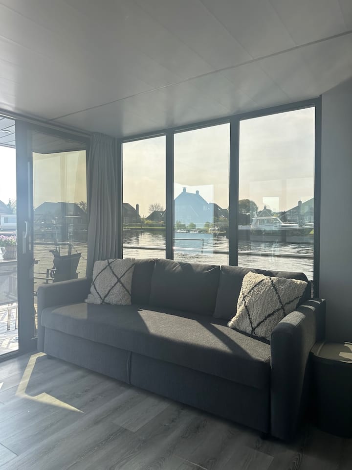 Stoere Houseboat Op Toplocatie! - Giethoorn