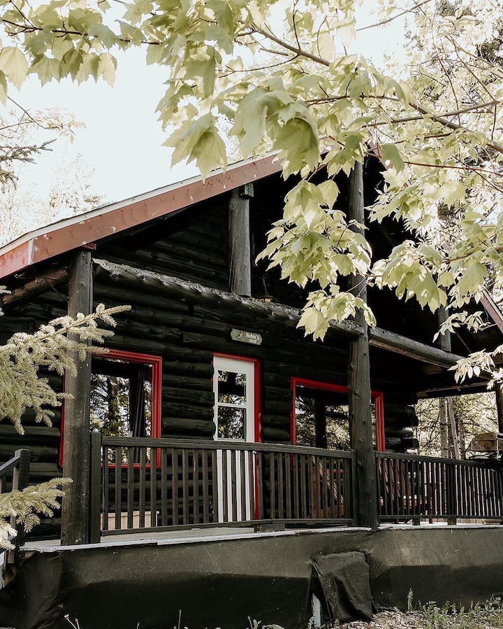 Robins Nest With Private Hot Tub - New Brunswick