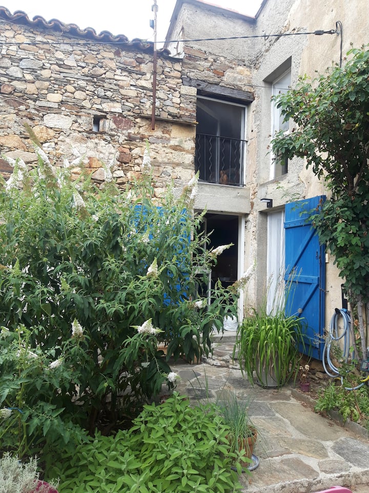 A Deux Pas Des Gorges D'heric - Olargues