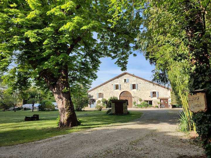 Gîte Safran - 7 Personnes, Piscine, Parc - Lauzerte