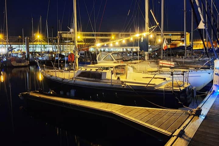 Voilier "Dame Des Lys" à Deux Pas De Nausicaa - Boulogne-sur-Mer