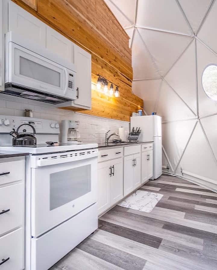 Sky View Dome With Private Hot Tub - Hampton