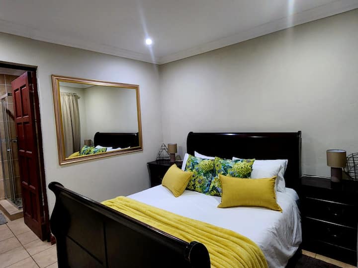 Lily Rest Garden Cottage - Pretoria