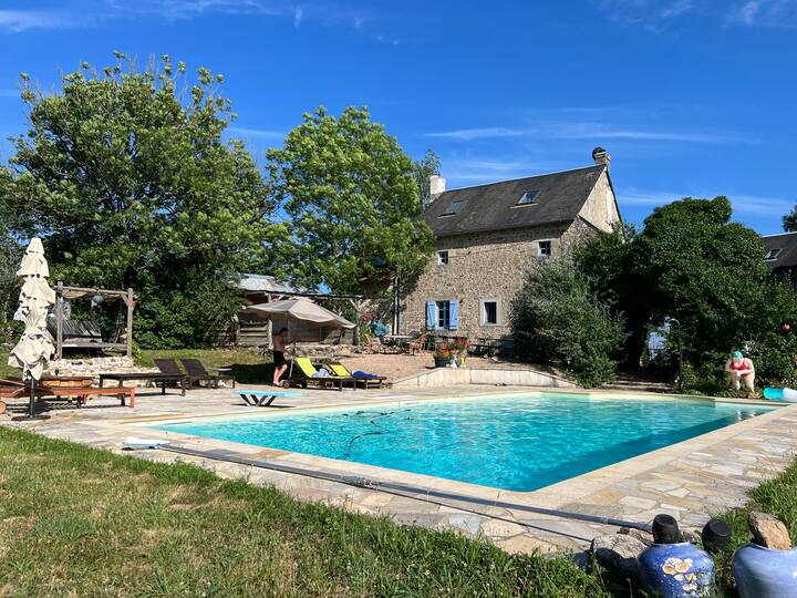 Tiny House Met Zwembad - Creuse