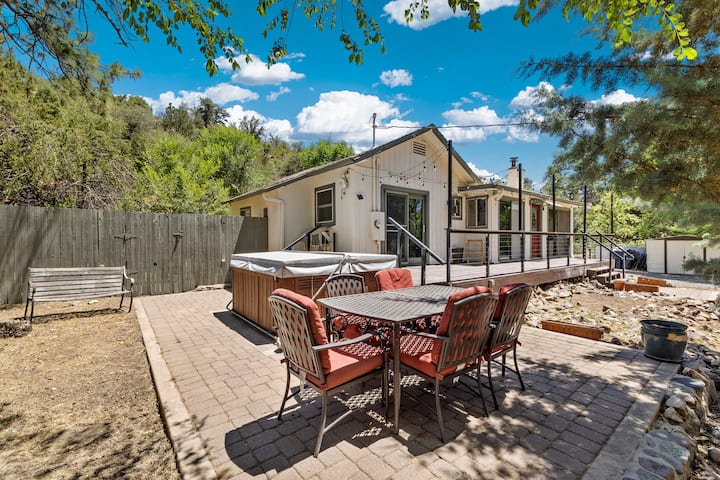 Creekside Getaway By Downtown - Prescott, AZ