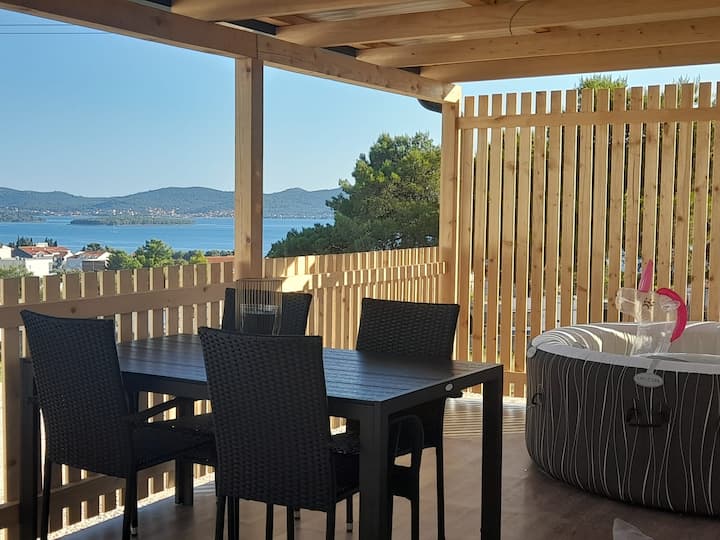 Sea View Mobilehomes With Jacuzzi - Biograd na Moru