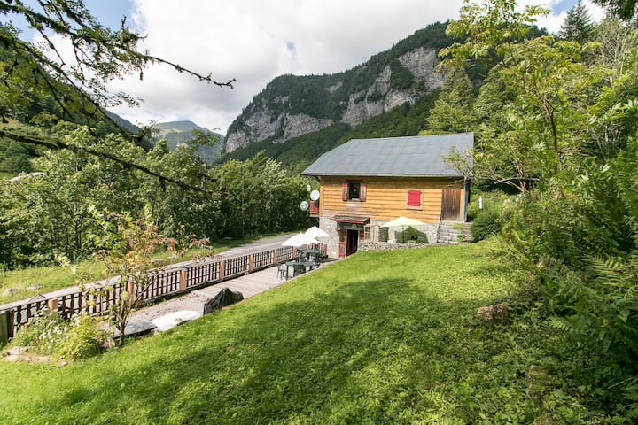 Esprit Auberge En Famille - Taninges
