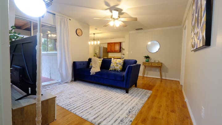3br Duplex Unit B W Xl Patio Sleeps 6, Near Disney - Altamonte Springs, FL